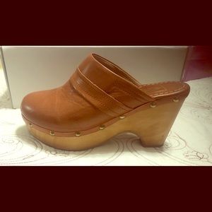 Aldo | Shoes | Aldo Caramel Clog | Poshmark